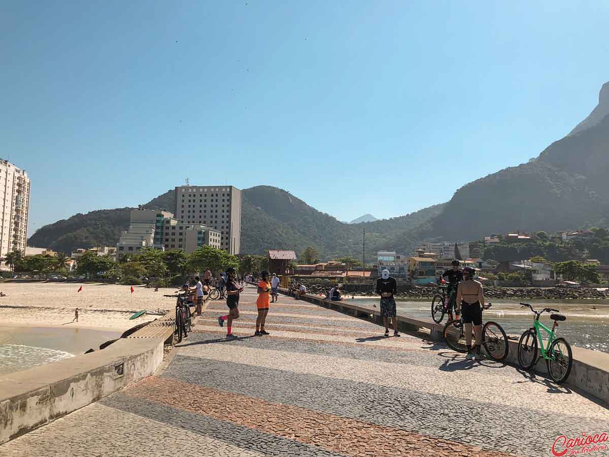 Quebra-mar Barra da Tijuca e o charme da Praia dos Amores